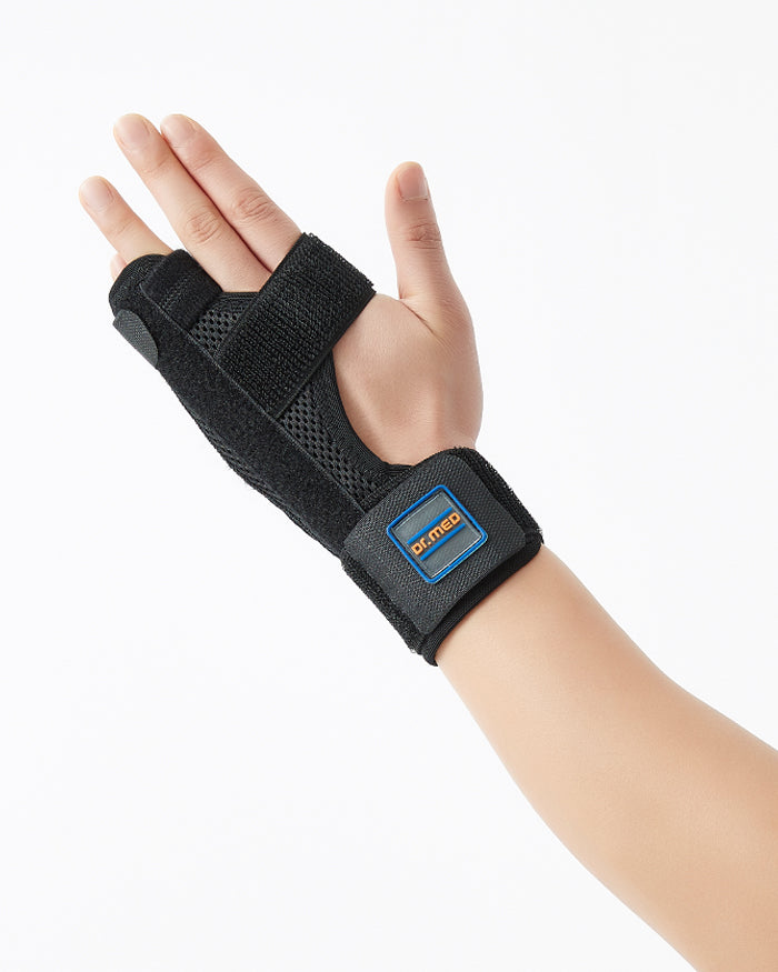 3rd and 4th Finger Splint Best for Slight Distortions, Sprains & Strai ...